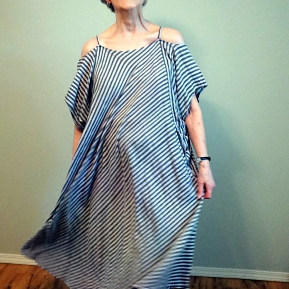 Laize Adzer | Dresses | Laize Adzer Off Shoulder Summer Dress | Poshmark